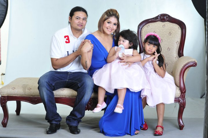 Myanmar Former Model Girl, Smile's Family Photos | Myanmar Celebrity ...