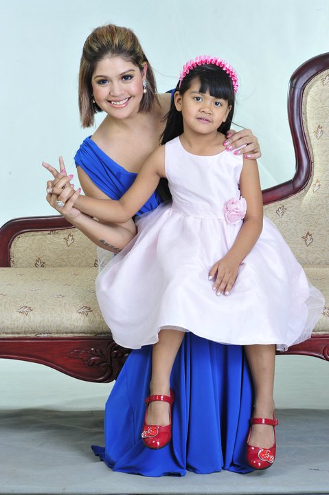 Myanmar Former Model Girl, Smile's Family Photos | Myanmar Celebrity ...