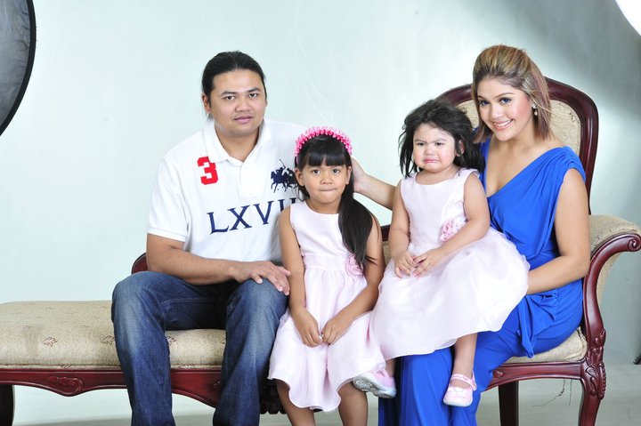 Myanmar Former Model Girl, Smile's Family Photos | Myanmar Celebrity ...