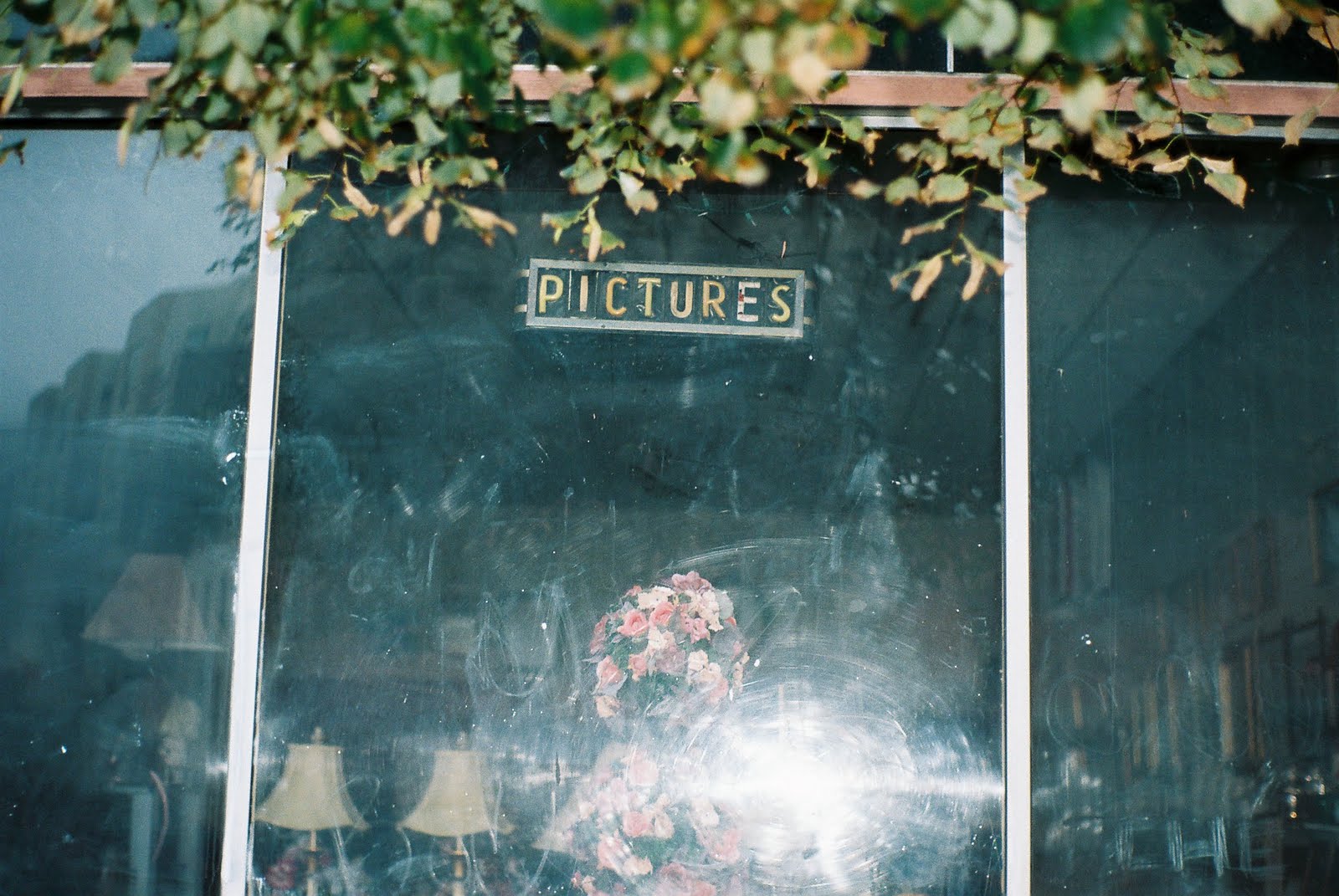 IN RESIDENCE @ APEXART WITH ROY SAMAHA