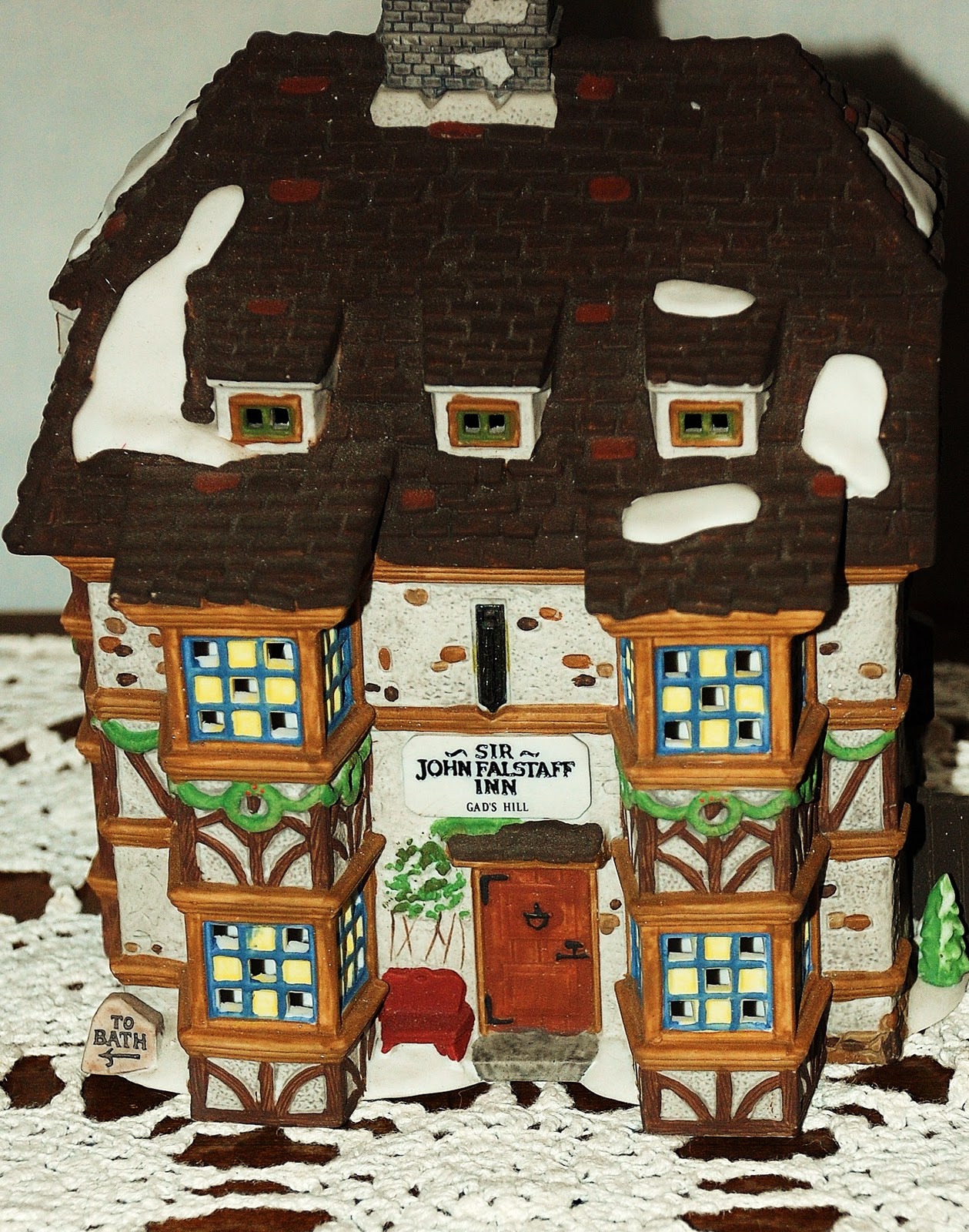 Parry Collections: Heritage Village Collection: Dickens' Village Series!