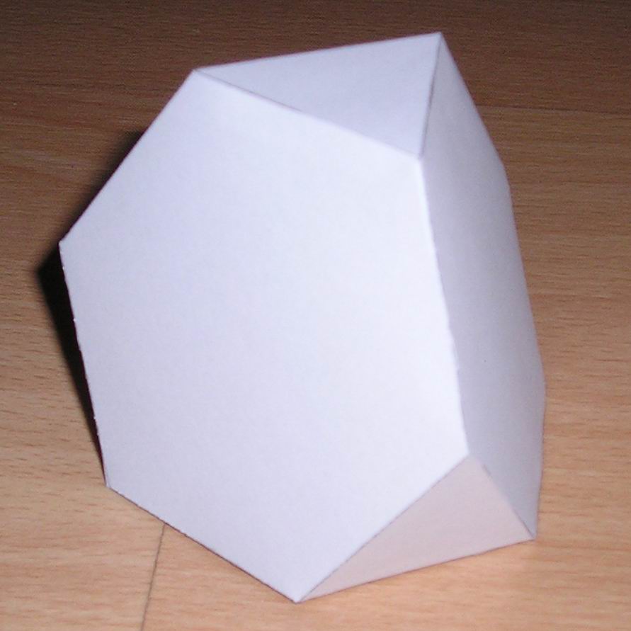 ¿Para qué futuro educamos?: Tetraedro truncado para armar