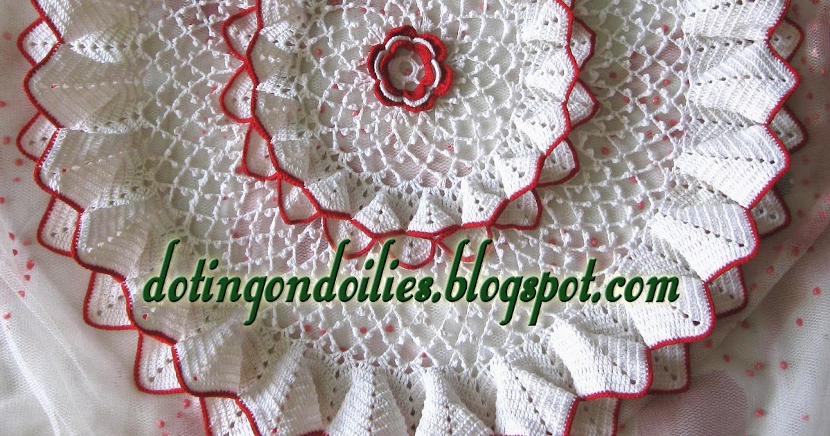Doting on Doilies: Pleat Repeat Doily