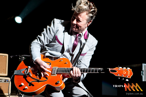 rockabilly head: STRAY CATS