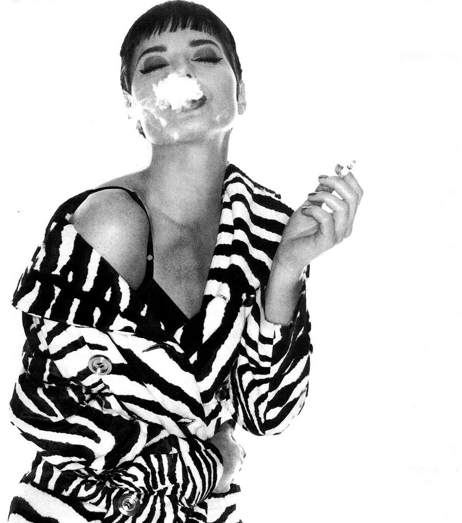 Famous People Smoking Cigarettes Isabella Rossellini