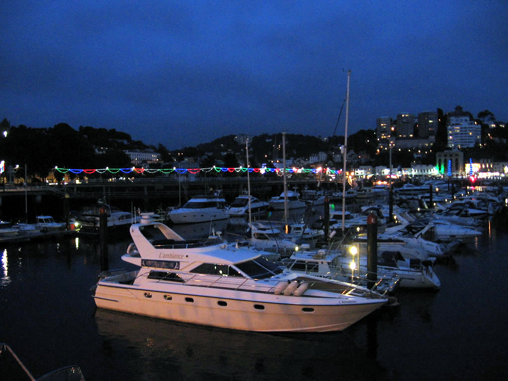 The Princess Pier and Marina, Torquay - Devon - The Globe Trotter
