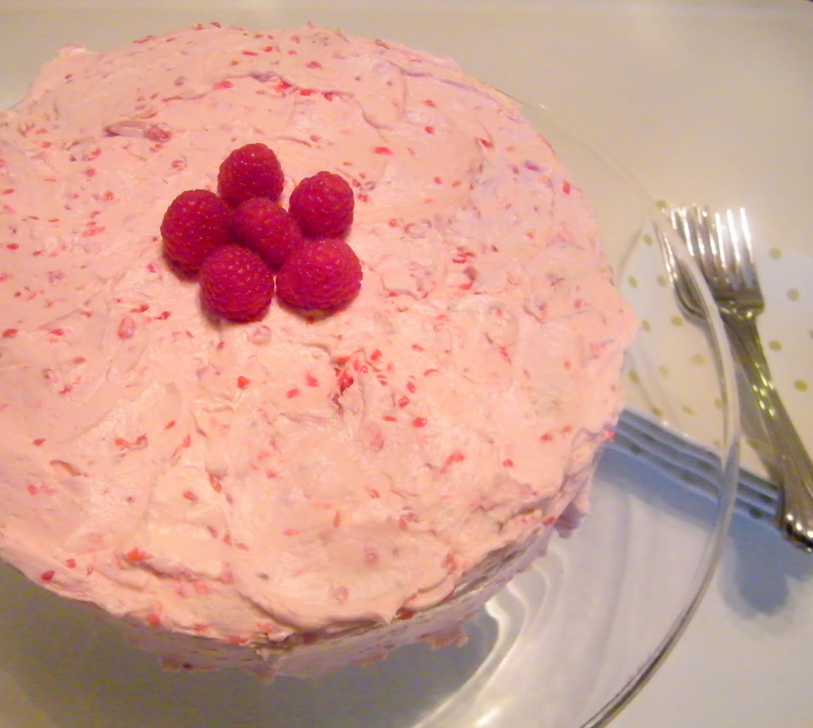 Candy Girl: SMS Hazelnut Raspberry Layer Cake