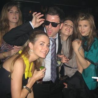 Modelitos: AMANDA HEARST - PROFILE