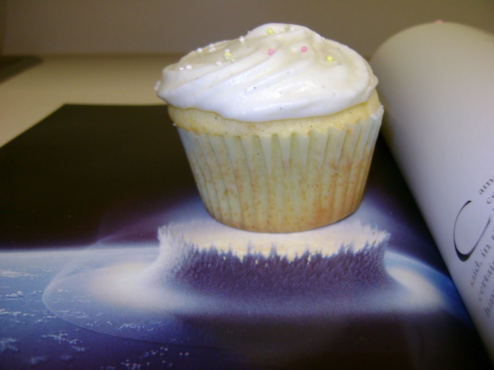 Cosmic Cupcakes: Vanilla Sky