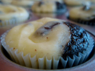 A Southern Grace: bewitching black-bottom cupcakes
