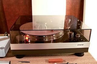 DANIEL thomas VOL 4: Sony PS-8750 Turntable