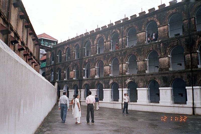 imaginationonfire: Cellular jail
