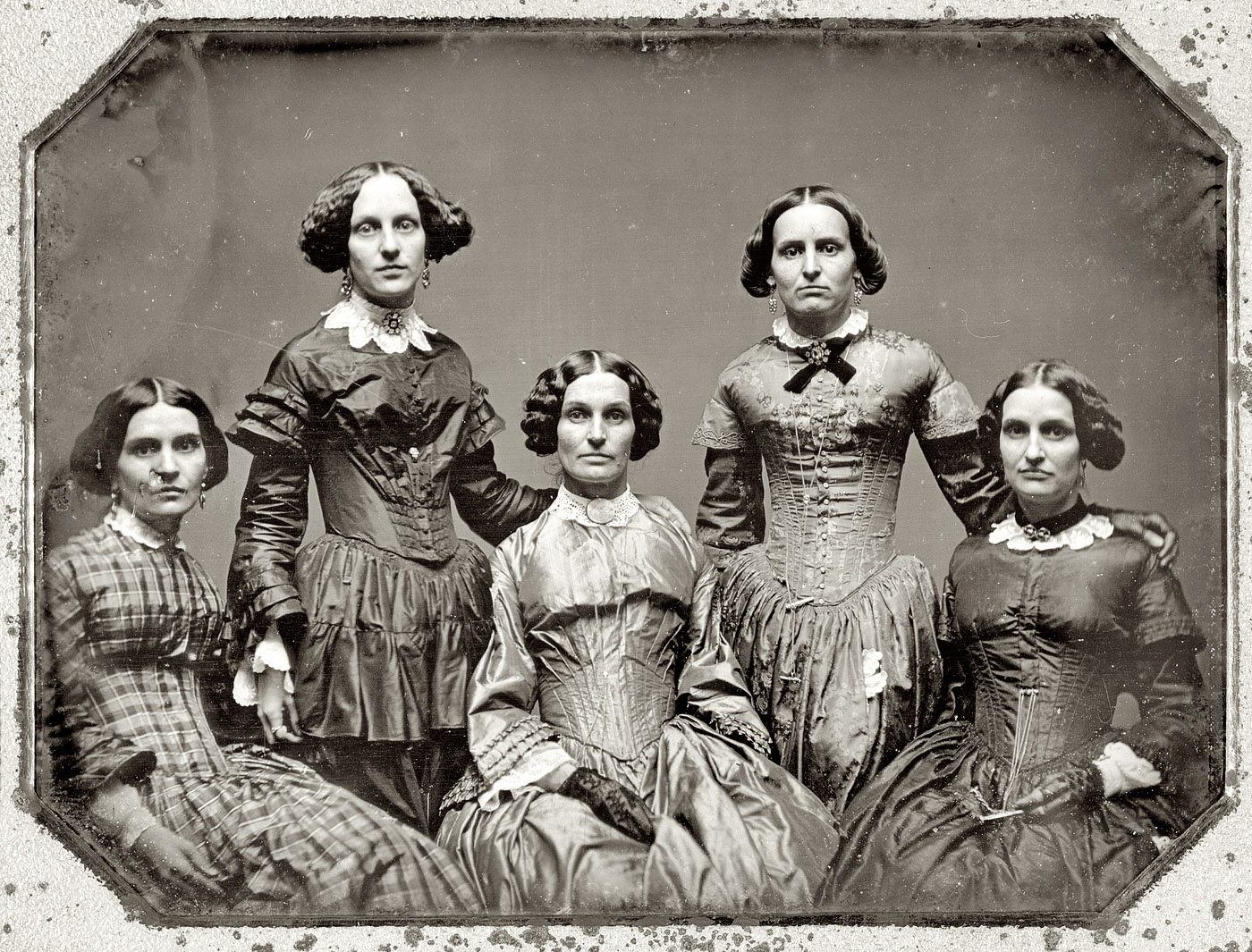 VINTAGE PHOTOGRAPHY: The Clark Sisters 1850