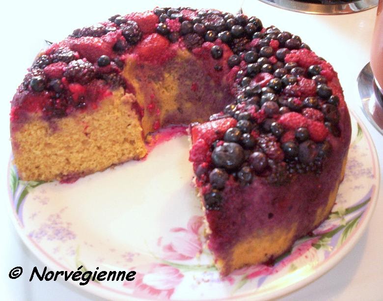 LE BLOG DE DIRLANDAISE: Gâteau renversé aux petits fruits