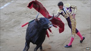 Ban Bull Fighting: NEWS : BBC: Catalonia bans bullfighting in landmark ...