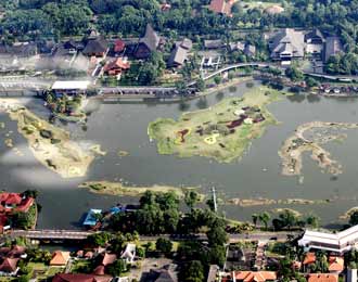 LOVE INDONESIAN: TAMAN MINI INDONESIA INDAH ( TMII )