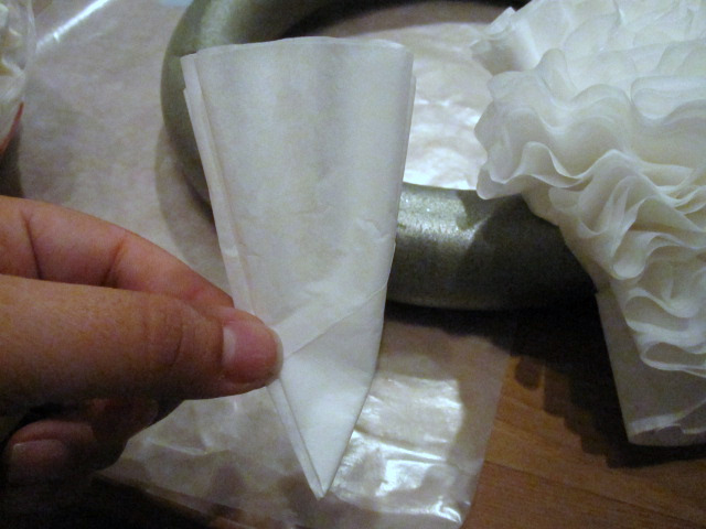 our daily chocolate: Ruffle Wreath Tutorial :: $ Store Craft