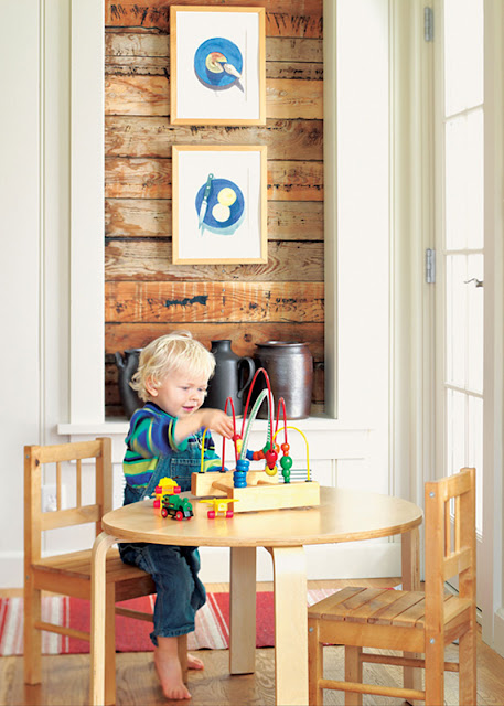 the boo and the boy: Table and chairs