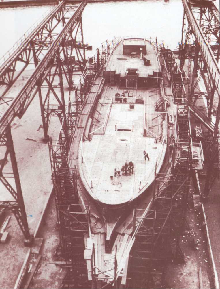 vapoare: Poze şi picturi cu nave în portul Constanţa