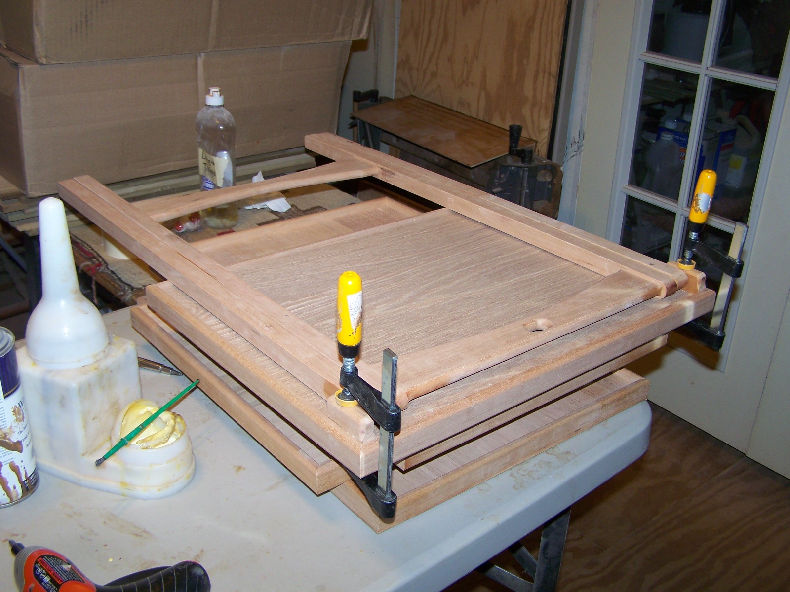 In The Shop Notes: Tray Tables: Assembling Tables