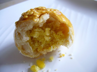 Happy Flour: Sweet Tau Sa Piah (甜豆沙饼)