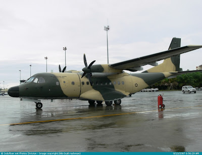 DEFENSE STUDIES: Sekilas CN.235-220M