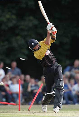 Amazing Pictures: Amazing Bold Outs Cricket