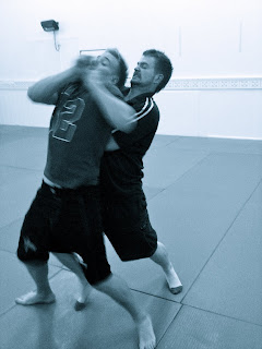 SAFE SPACE GYM: GARROTTE DEFENCE