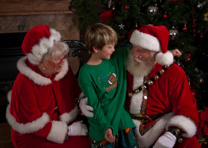 Barney Family: Mr and Mrs. Claus