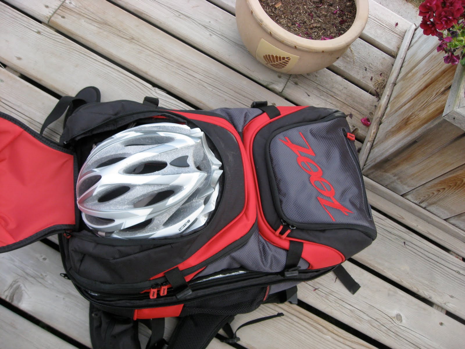Kelownagurl: Zoot Triathlon Bag Review