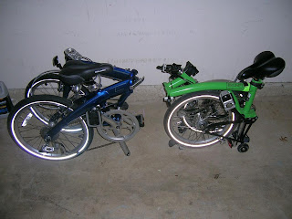 Commuting Cyclist Blog: Brompton vs. Dahon Mu (folded state ONLY)