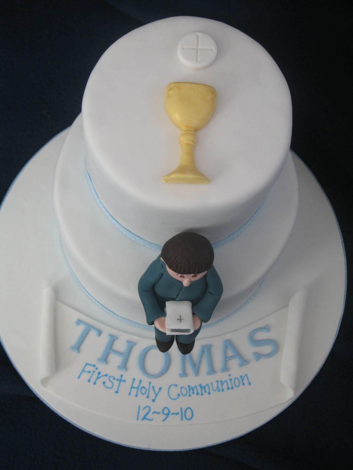 Blissfully Sweet: Personalised Holy Communion Cake