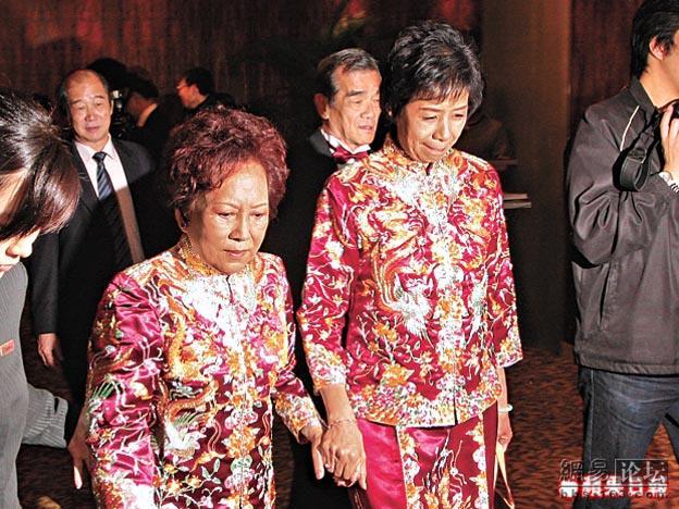 Xing Xing Gossip: Suki and Kenny Married: Kenny Wong wore T-Back to ...