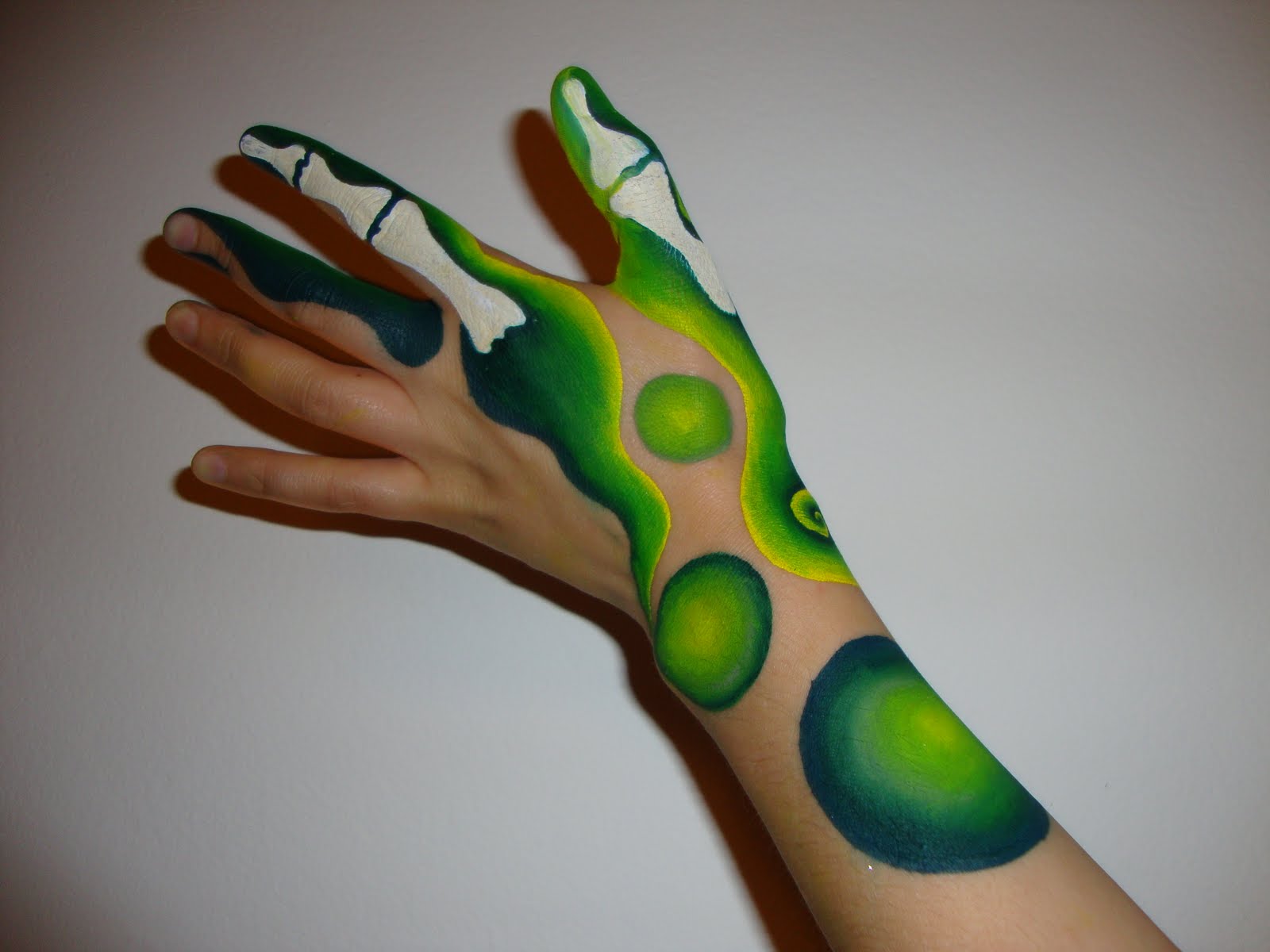 Maquillaje Artístico Uruguay: MANO