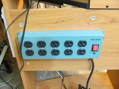 I Heart Robotics: This New Lab: Desk Upgrade