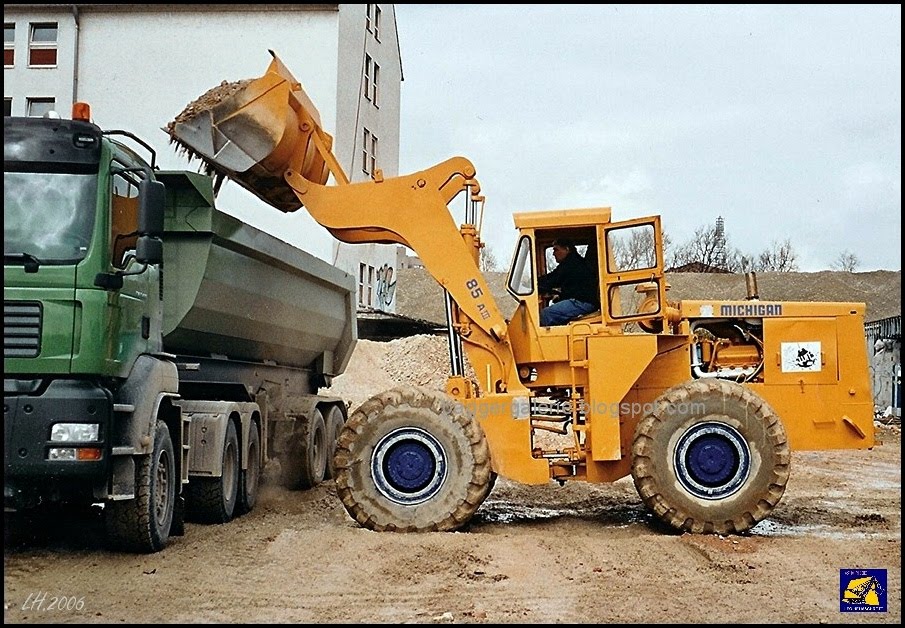 Bagger Galerie Construction Machines: Michigan 85AIII Radlader Wheelloader