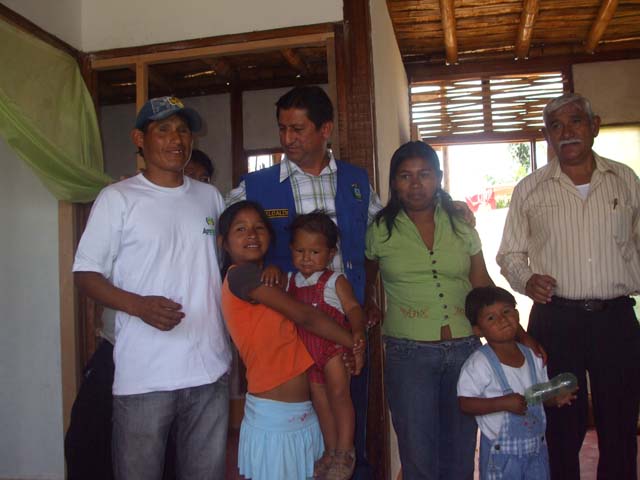VIVIENDAS CON QUINCHA MEJORADA EN ICA: BENEFICIARIOS CON SUS VIVIENDAS ...