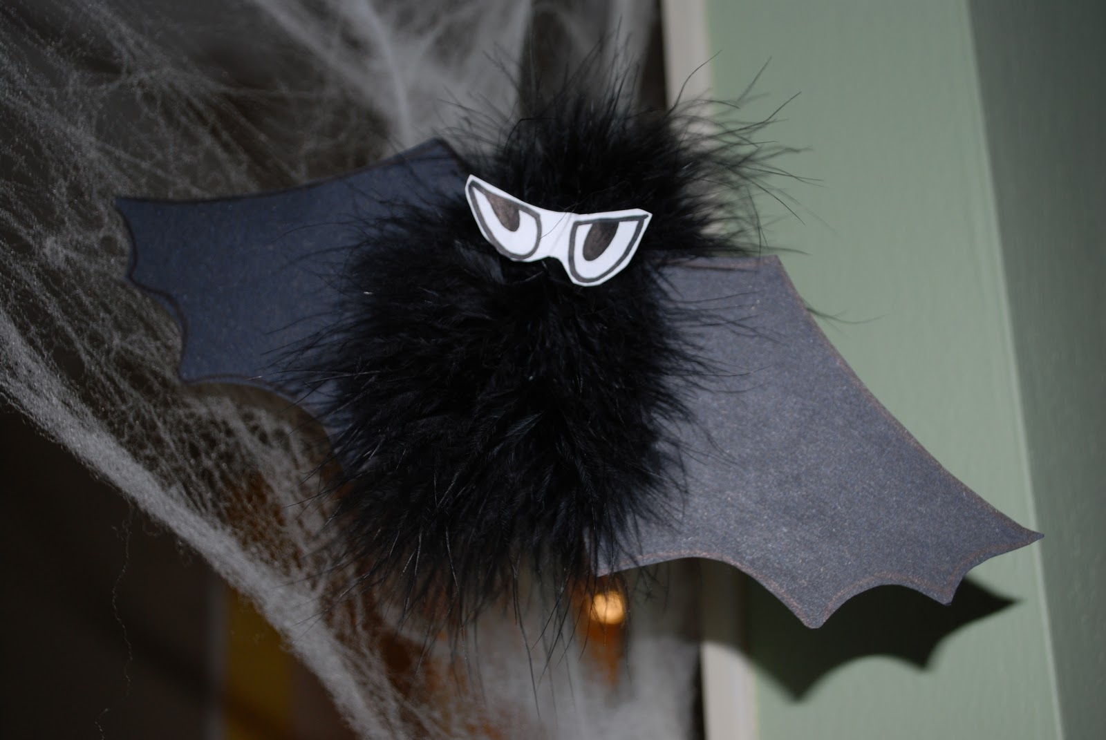 Craptastic Crafts for Kids: Boa Bats