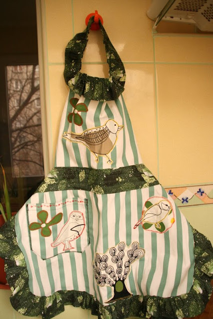 Borcanul cu acadele: Jucarie noua si lucioasa