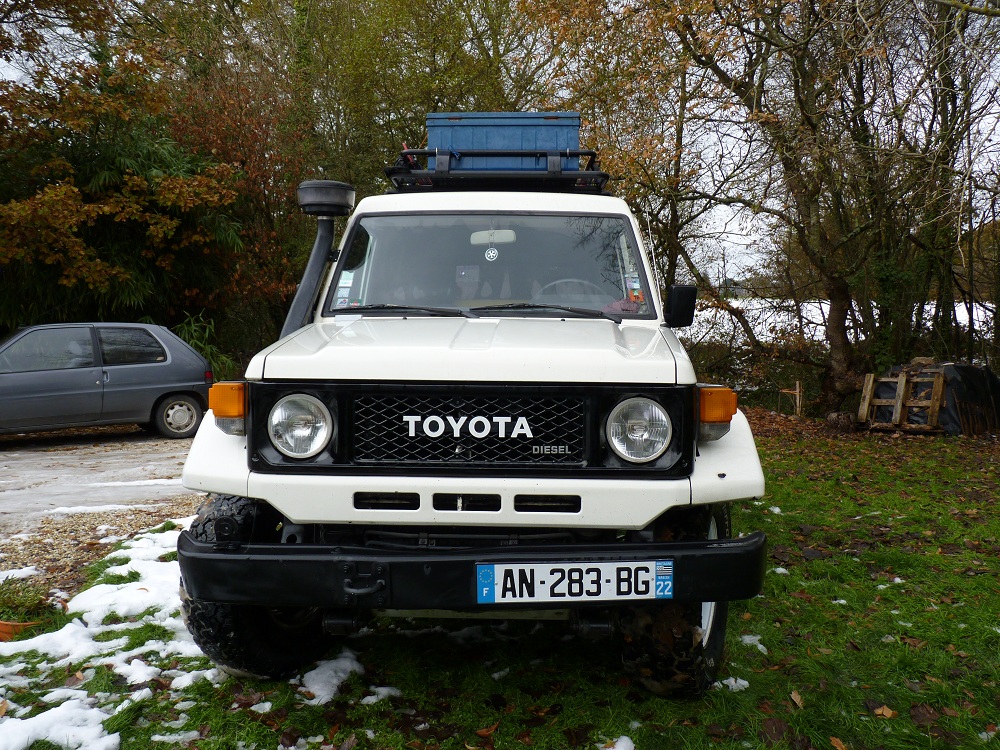 A VENDRE TOYOTA LAND CRUISER BJ 75
