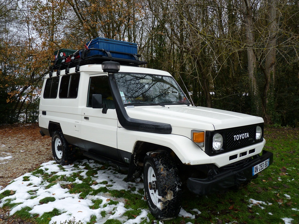 A VENDRE TOYOTA LAND CRUISER BJ 75