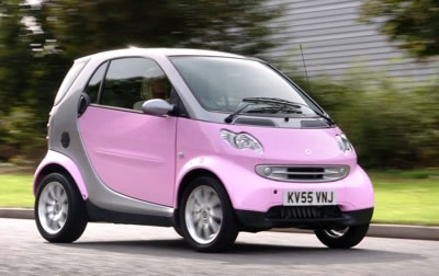 CAR ENGINE 2012: Pink Smart Car And Lilly
