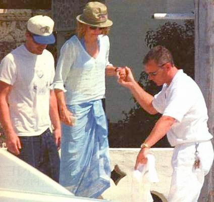 Madonna Under My Skin: August 2010