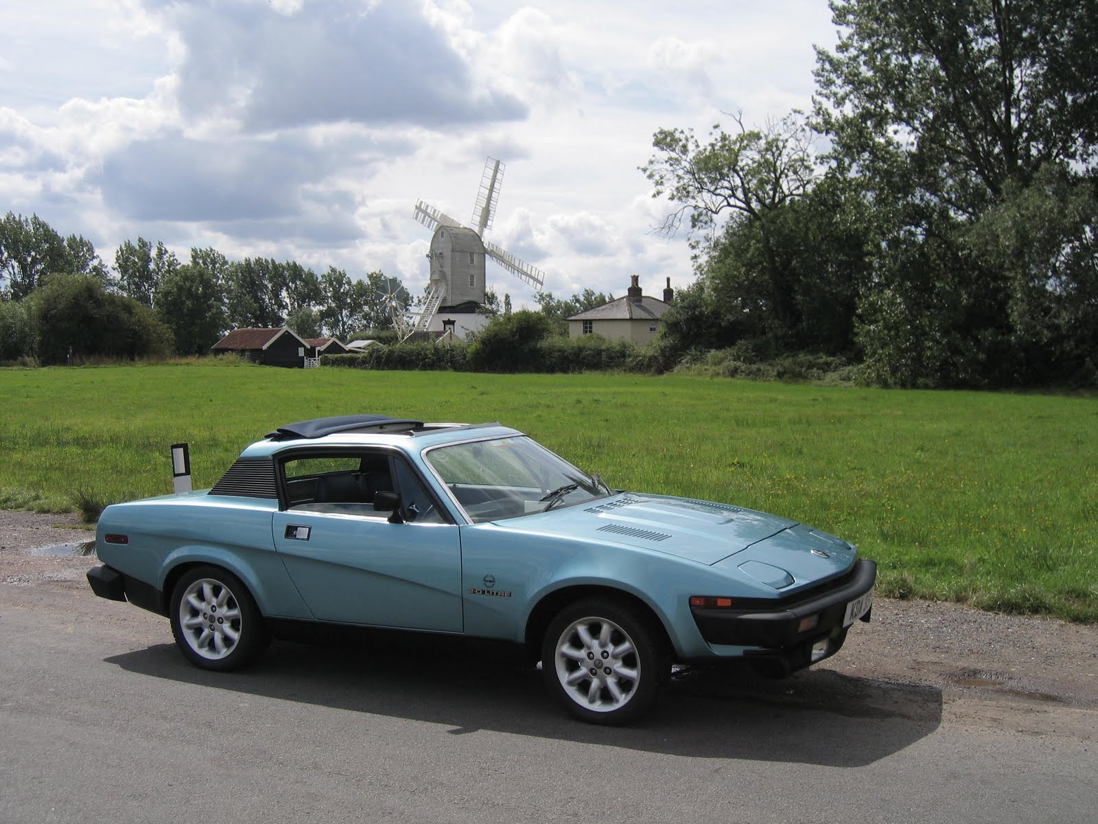 Andys Triumph TR7 and Narrowboat Centurion Blog: Classic Car Mart Photo ...