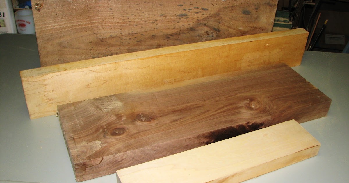 Ide Penting Kayu Beroti, Model Pintu