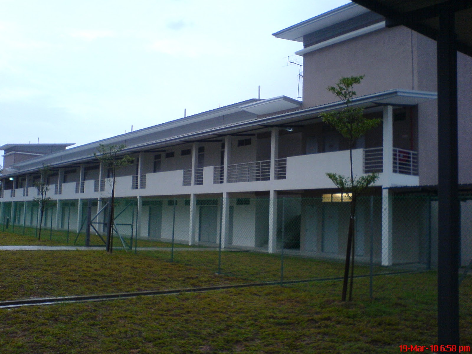 Suasana di Kompleks Rakan Muda Sukan Air Rompin...