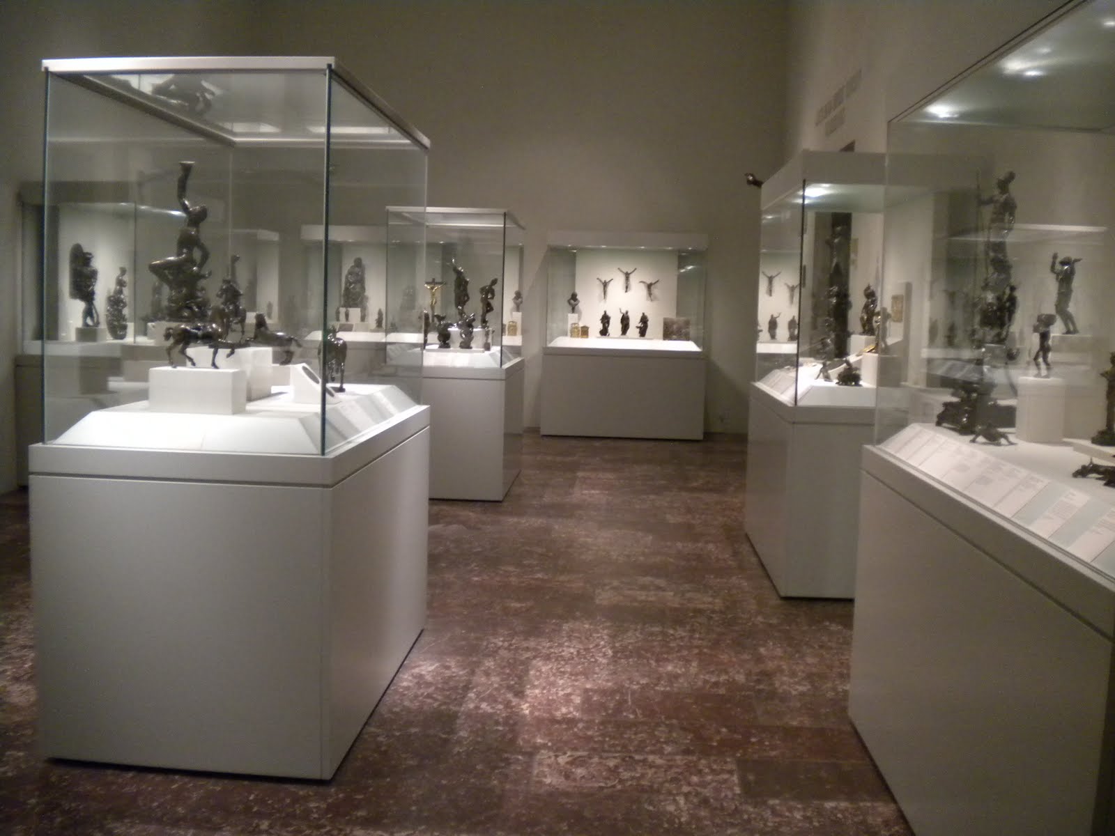 Groteskology: The Bronze Room