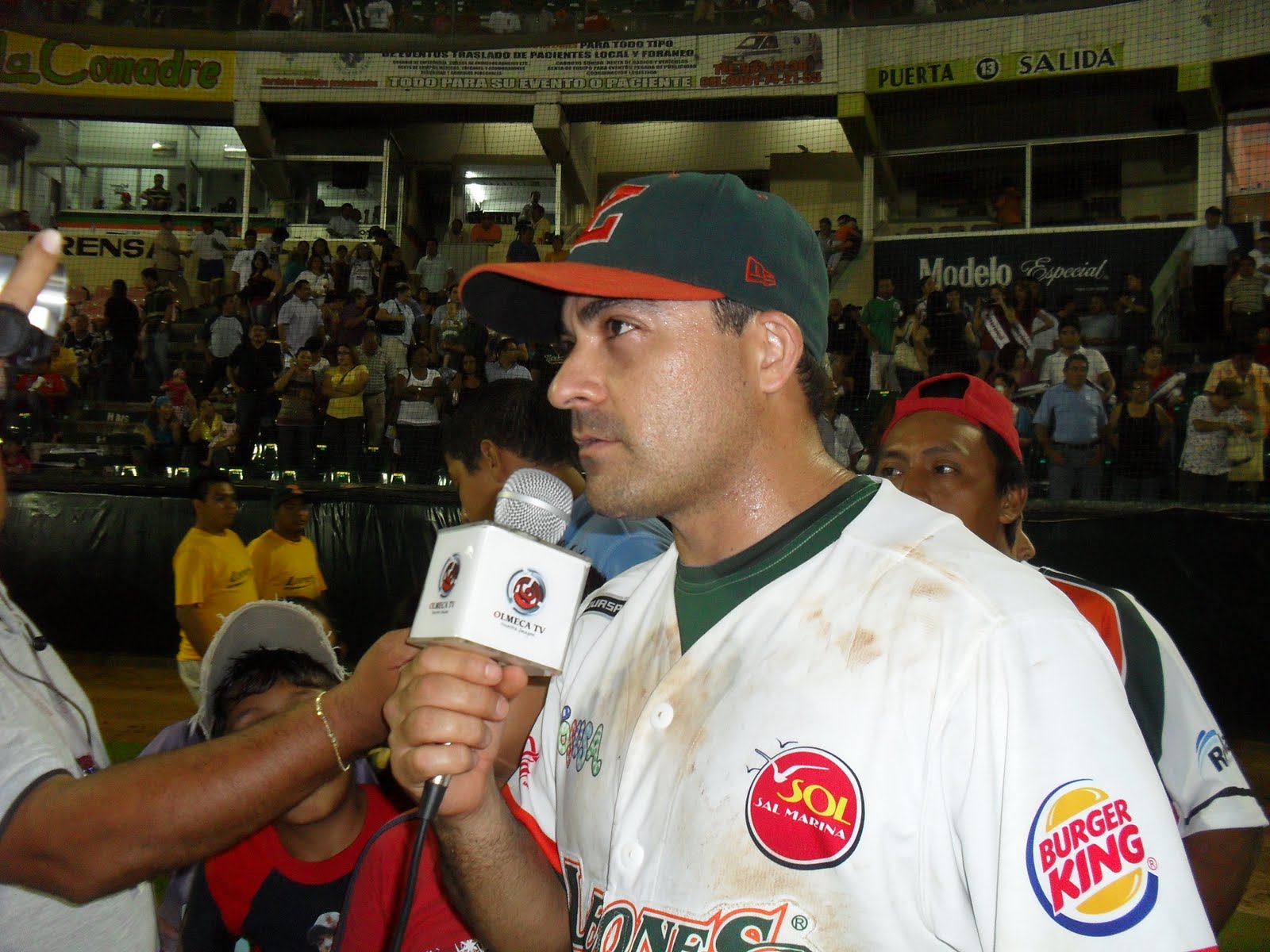 Mixtequilla Beisbol: OSWALDO MOREJON SEGUNDA BASE DE LEONES DE YUCATAN