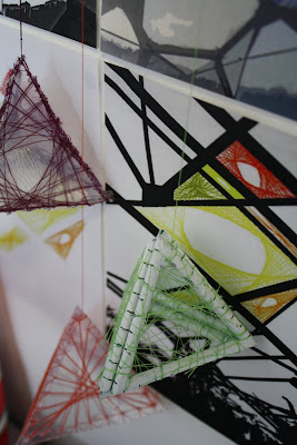 Juicie Lucie Creations: 3D Spirograph Triangles