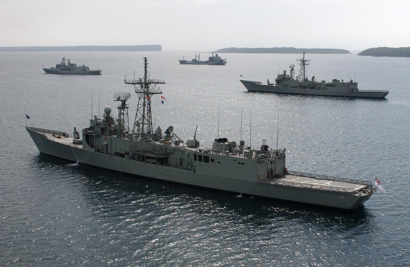 Naval Photos: HMAS Newcastle (FFG-06)